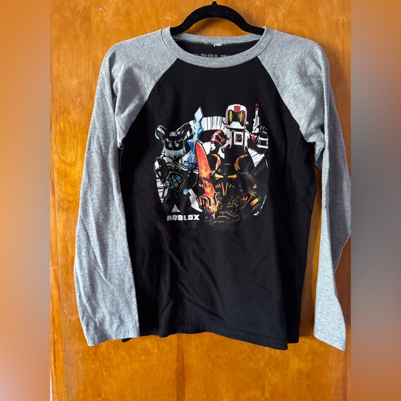roblox | Shirts & Tops | Kids Roblox Black And Gray Long Sleeve Shirt ...